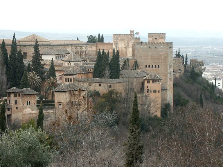 Alhambra: The Architecture of Palaces and Power.
